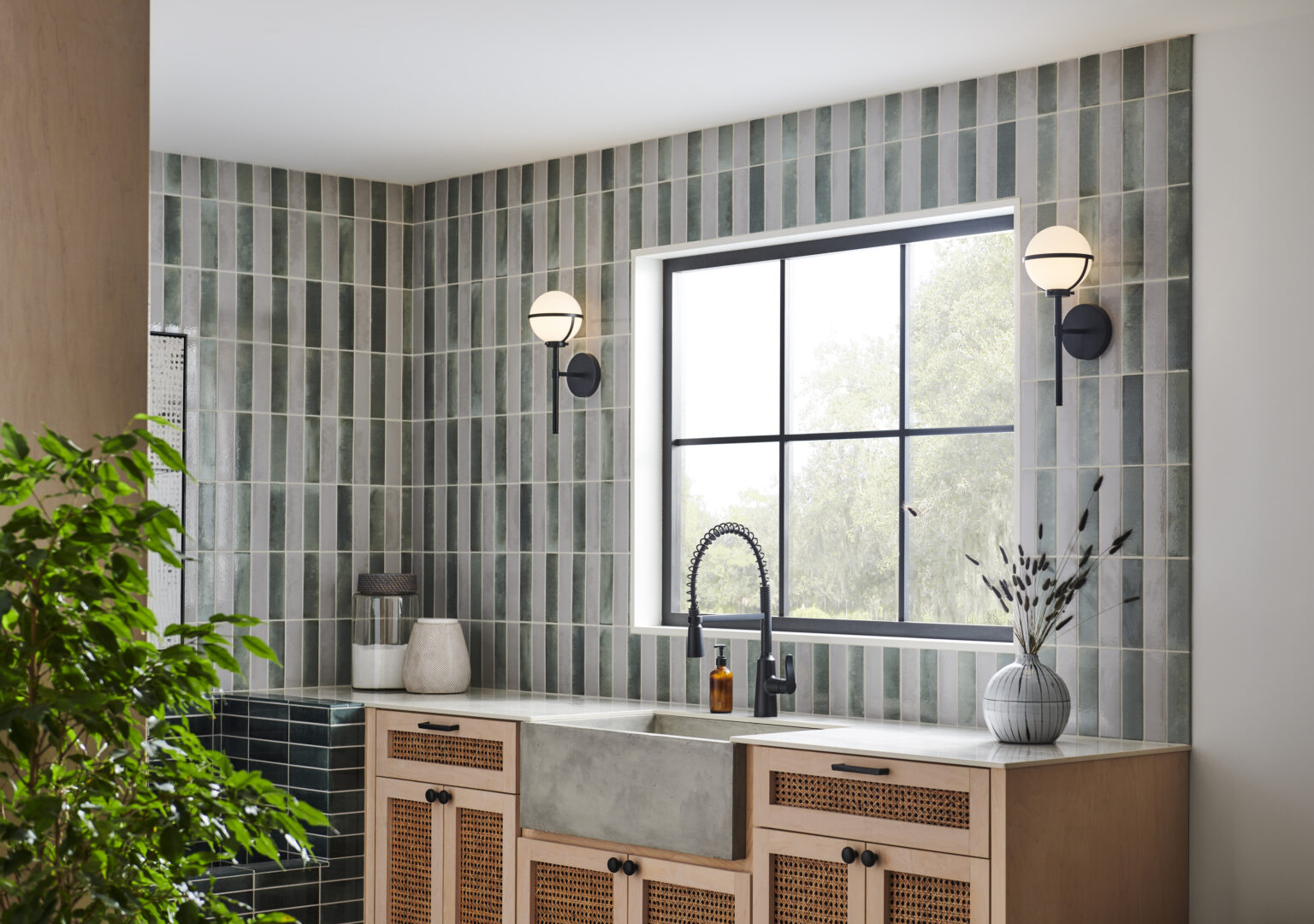 How to Select the Perfect Lighting for Your Foyer - Franklin Lighting